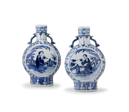 A pair of Chinese blue and white pilgrim flasks, late 19th/early 20th ...