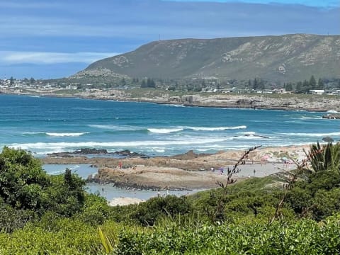 Three nights accommodation at Louis Norval's Hermanus Home. | Strauss & Co