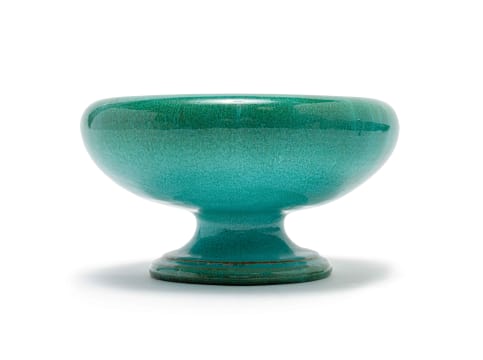 Pedestal bowl with inverted rim by Linn Ware | Strauss & Co