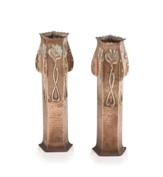 A pair of J.F. Pool Hayle Art Nouveau copper vases, 20th century ...