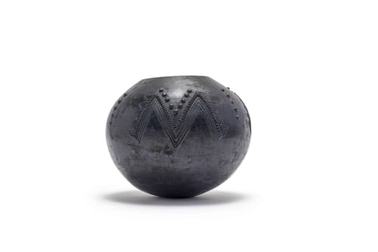 Ukhamba with relief and incised patterns by Thembi Nala | Strauss & Co