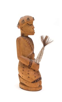 Nhunguvani (Large Kneeling Figure) by Johannes Maswanganyi | Strauss & Co