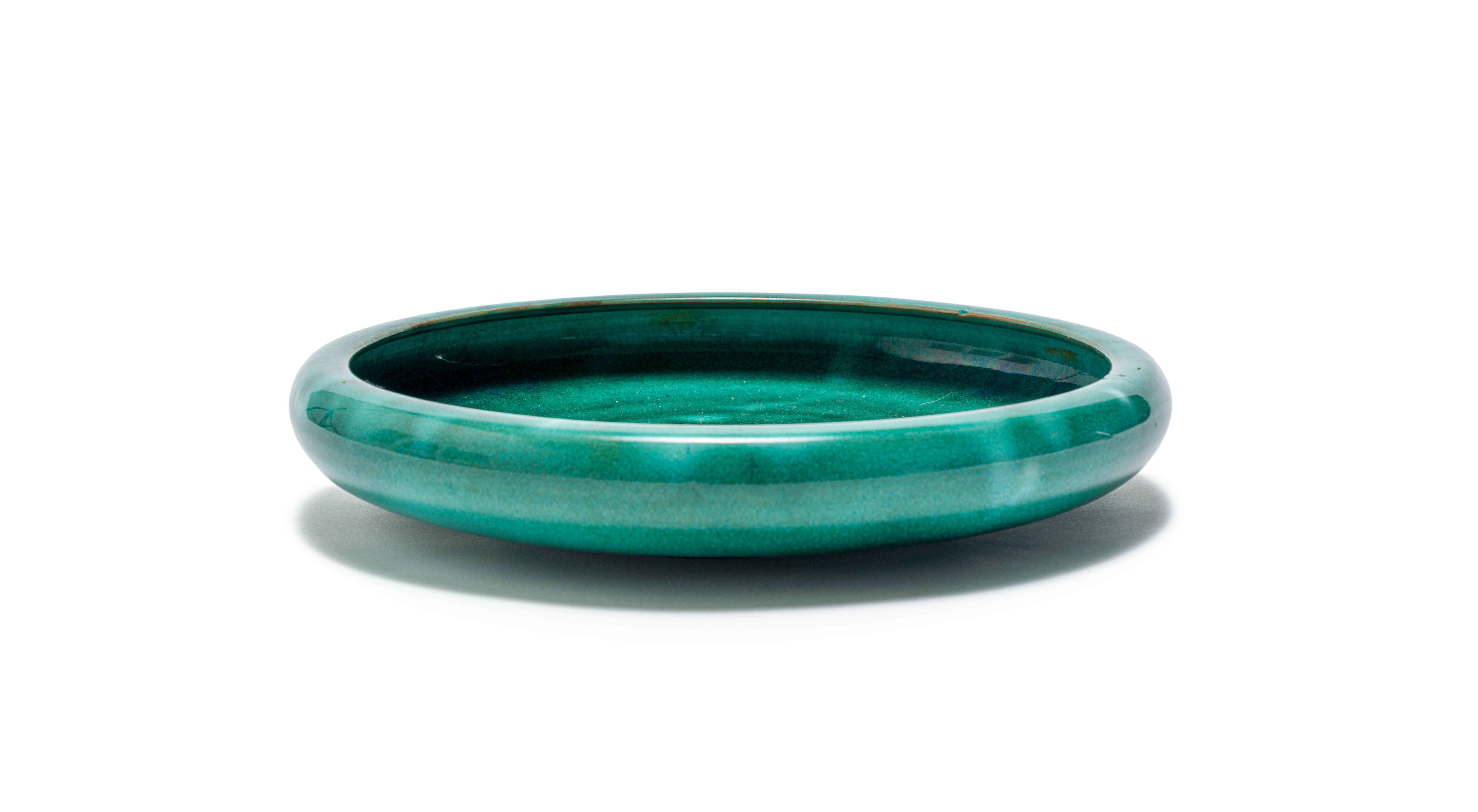 Shallow green bowl with rounded rim by Linn Ware/Ceramic Studio ...