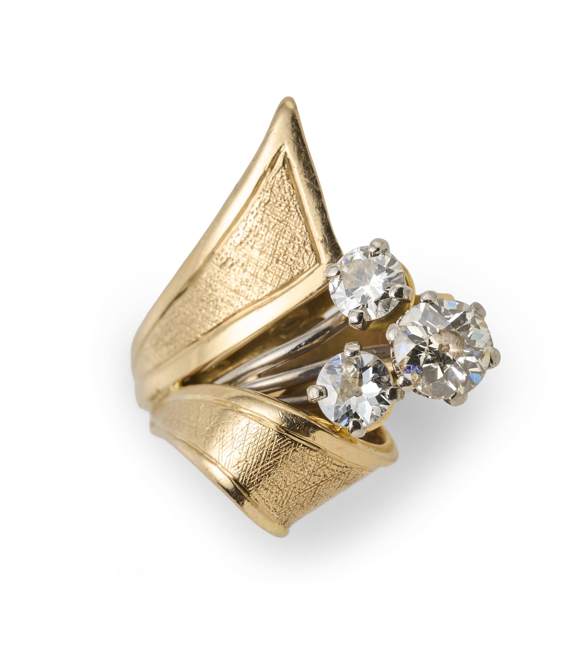Diamond ribbon ring | Strauss & Co