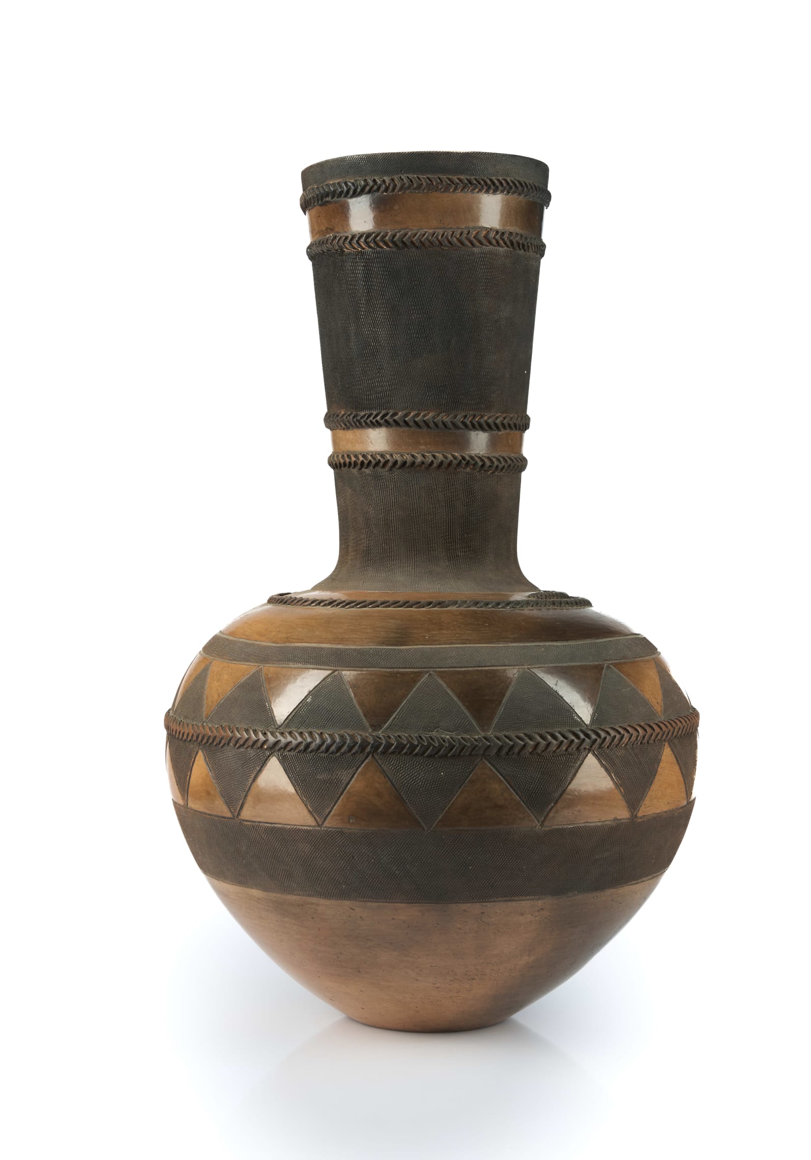 Smoke-fired vessel by Nic Sithole | Strauss & Co